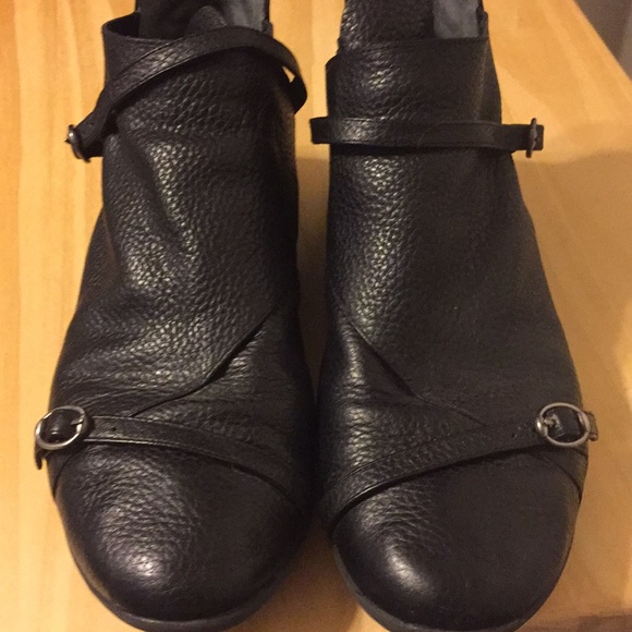 Max Studio | Shoes | Max Studio Black Ankle Boots | Poshmark